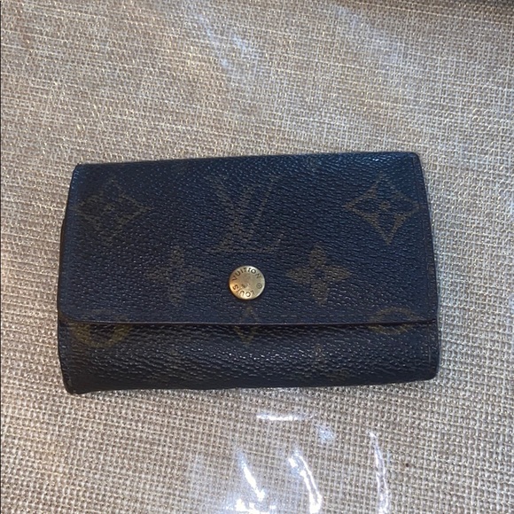 Louis Vuitton | Accessories | Authentic Louis Vuitton Key Case | Poshmark